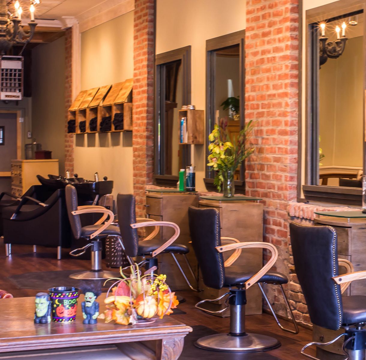 Home [www.21godwinsalon.com]